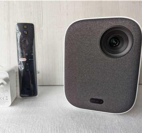 Mi SMART Projector 2