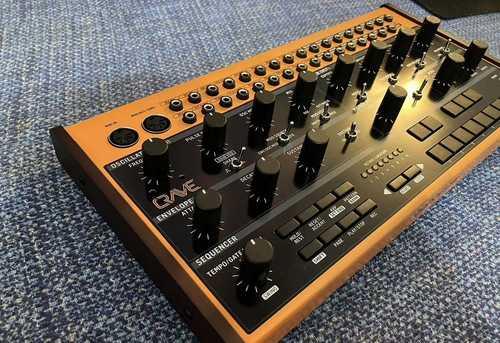 Behringer Crave