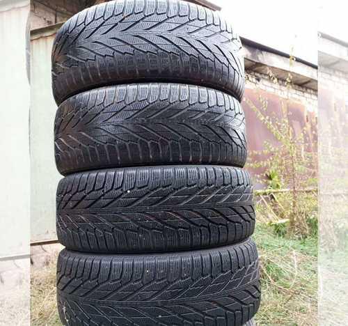 Nokian Tyres Hakkapeliitta R2 SUV 255/55 R19 111R