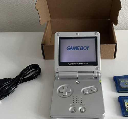 Gameboy Advance SP с играми