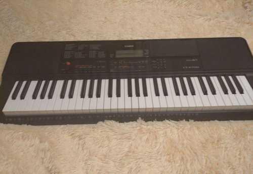 Продаю синтезатор casio CT-X700