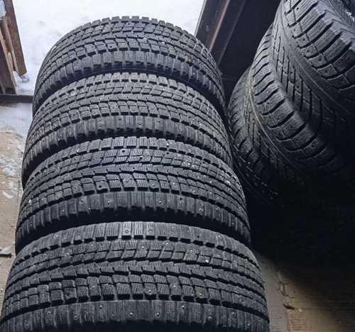 Dunlop SP Winter Ice 01 205/55 R16