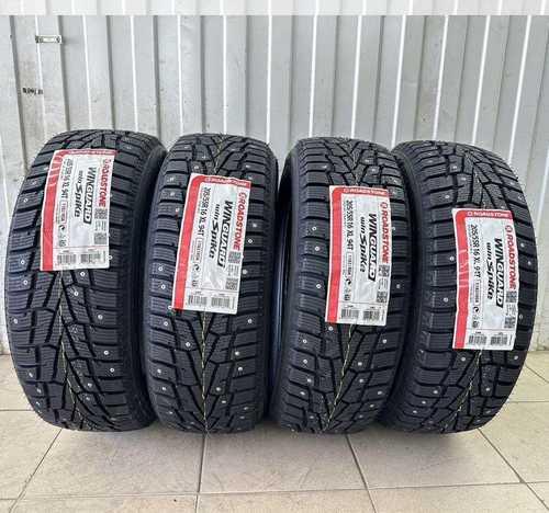 Roadstone Winguard WinSpike 225/70 R15 110R