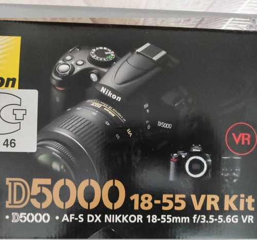 Nikon D5000 12.2MP зеркалка Kit AF-S 18-55