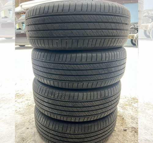 Kumho Solus HS63 225/55 R18