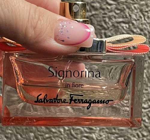 Парфюм Signorina in fiore salvatore ferragamo