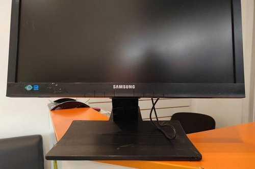 Монитор 19" Samsung LS19A200, 1440x900, 60 Гц, TN