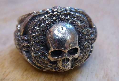 Кольцо череп и розы 45 гр, серебро 925