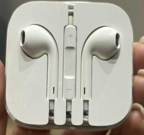 Наушники apple earpods проводные б/у