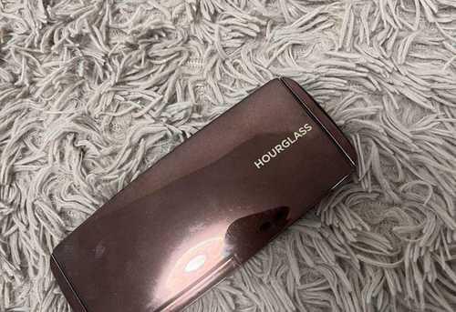 Hourglass ambient lighting palette