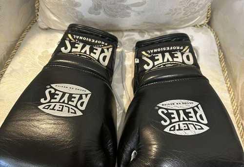 Боксерские перчатки Cleto Reyes 14 Oz