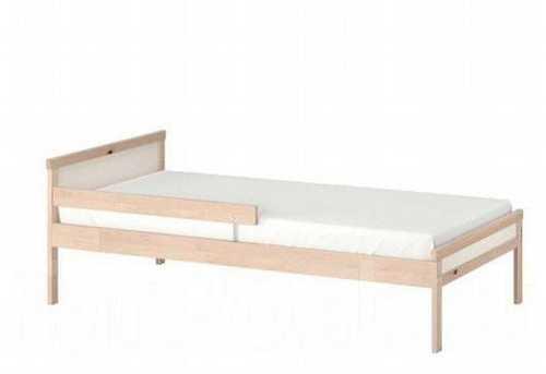Деревянная детская кроватка IKEA