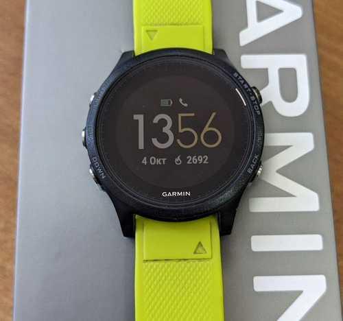 Часы Garmin Forerunner 935