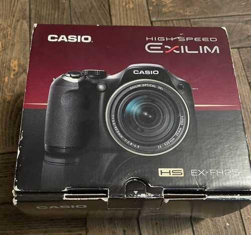 Фотоаппарат Casio Exilim EX-FH25