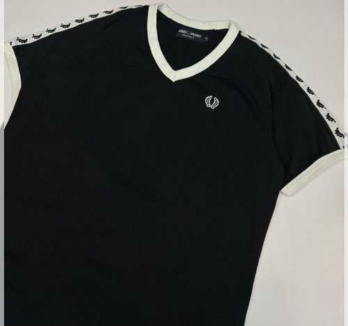 Платье fred perry с лампасами М