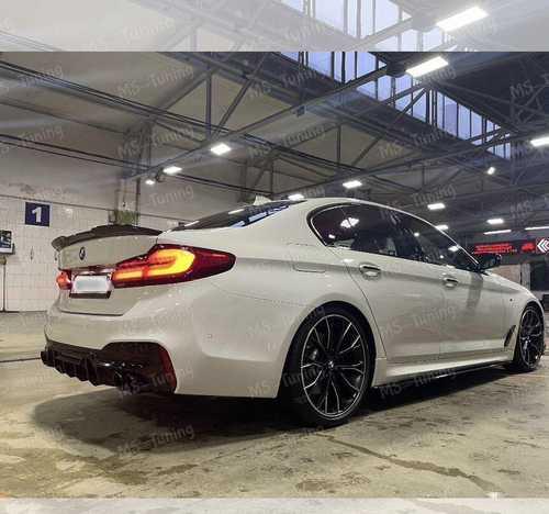 Спойлер M4 стиль BMW 5 series G30