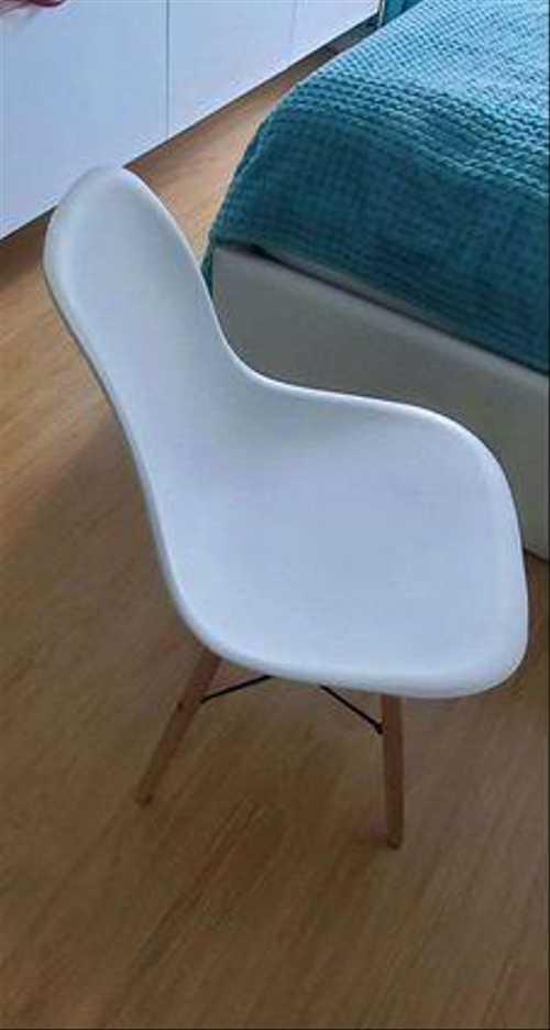 Стулья Eames (Style DSW)