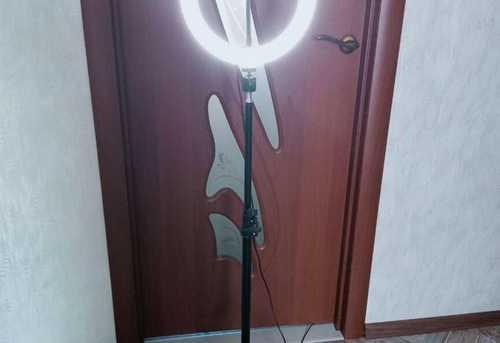 Кольцевая лампа 26 см. со штативом