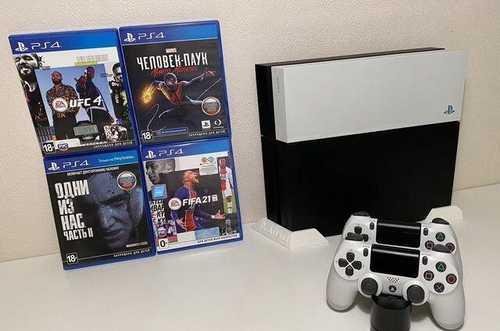 Sony PlayStation 4 500 GB + 2 геймпада