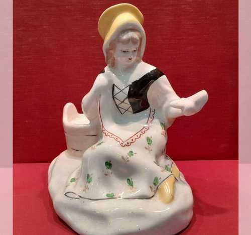 Фарфоровая статуэтка "Золушка". СССР. 1960-е