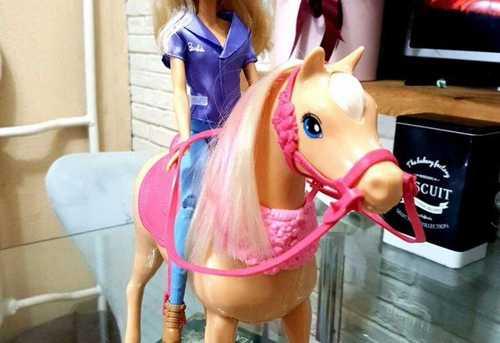 Кукла Barbie и танцующая лошадь