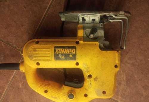 Электролобзик dewalt dw341