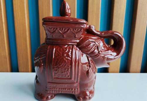 Керамическая чайница в виде слона
