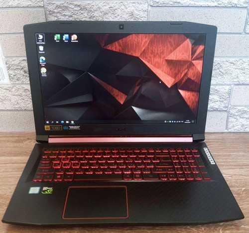 Игровой ноутбук Acer i5/12gb/ssd+hdd/GTX1050ti/IPs