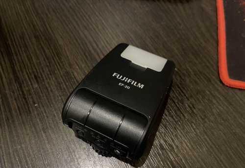 Вспышка Fujifilm EF-20