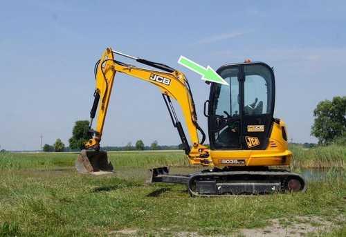 Стекло дверное левое верхнее JCB 8035 ZTS