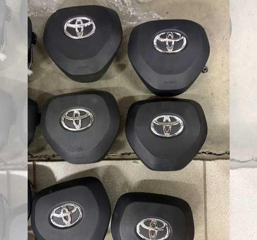 SRS подушка в руль Toyota Rav4 xa50