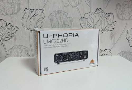 Звуковая карта Behringer U-phoria UMC202HD