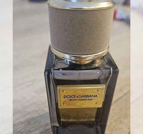 Dolce gabbana velvet tender oud