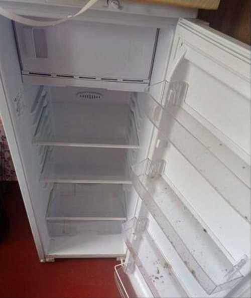 Холодильник Бирюса 110 (сломан)