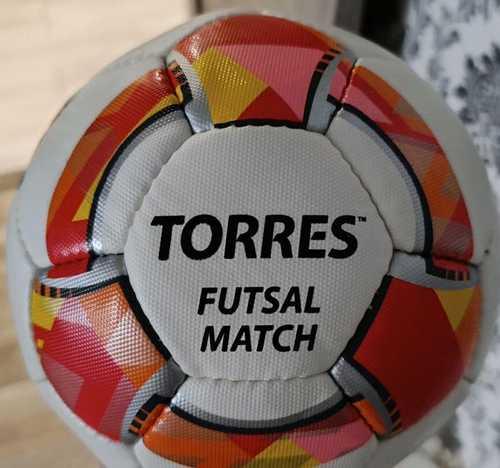 Мяч футзальный torres Futsal Match №4 новый