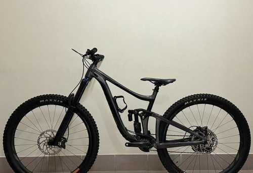 Giant Reign 1 2021 "S" 29