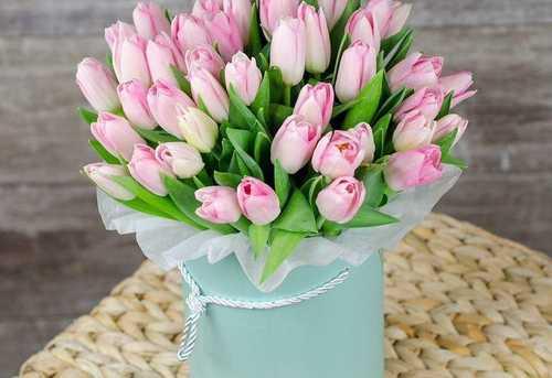 Тюльпаны розовые в Шляпной коробке Тюльпаны