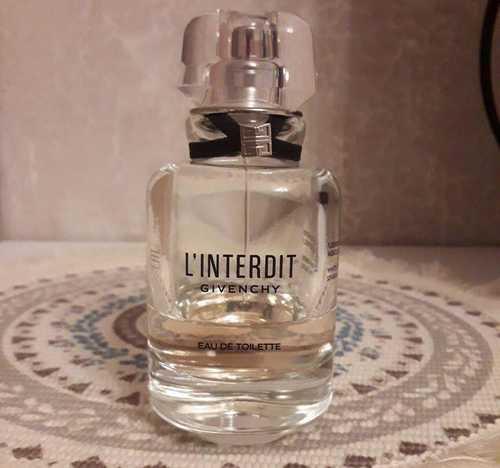 Givenchy Linterbit