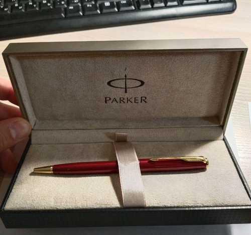 Шариковая ручка parker