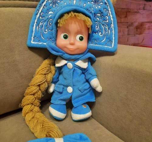 Кукла Маша новогодняя