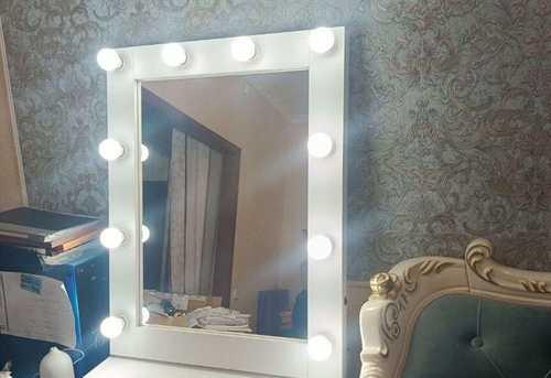 Туалетный столик с зеркалом и подсветкой б/у