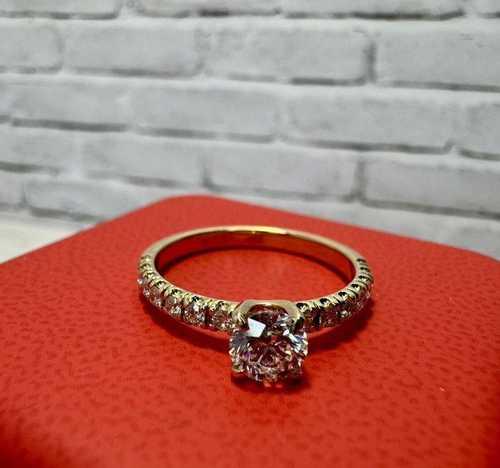 Золотое кольцо с бриллиантами