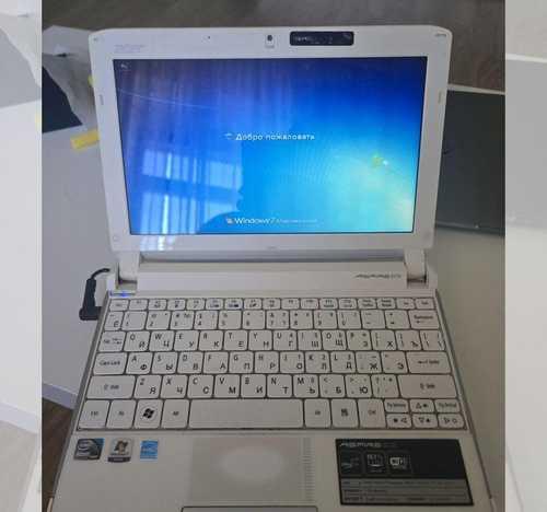 Нетбук Acer One 532h-2sw