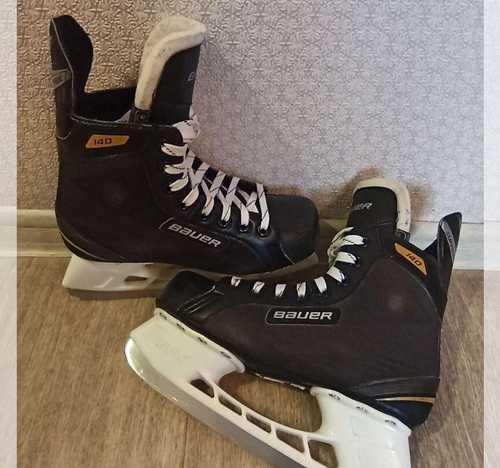 Хоккейные коньки bauer