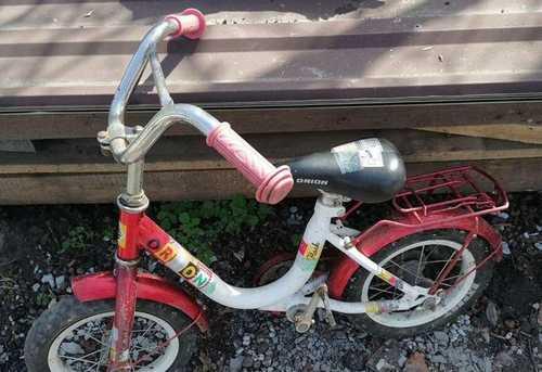 Детский велосипед и самокат