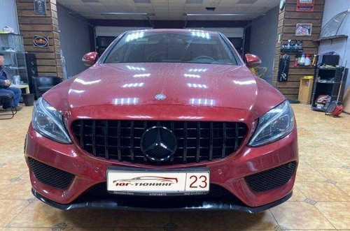 Решетка радиатора GT Mercedes C 205 AMG черная