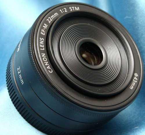 Canon EF-M 22mm f/2 STM как новый