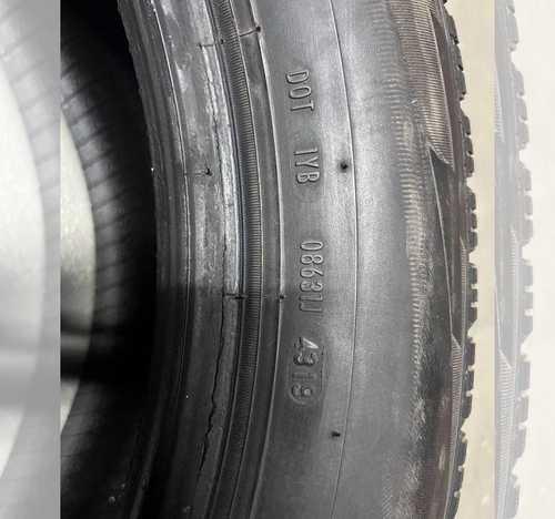 Pirelli Ice Zero FR 235/55 R19
