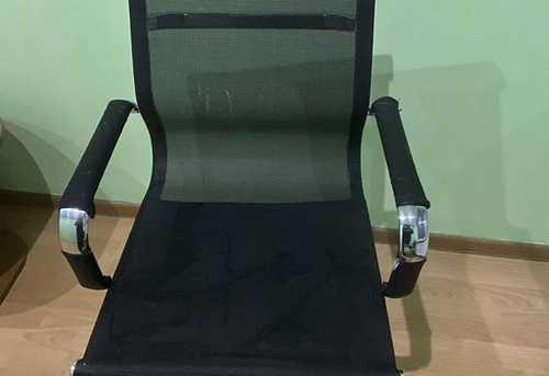 Офисное кресло для персонала