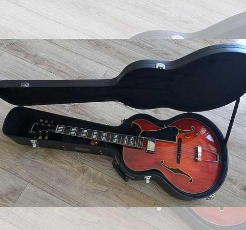 Полуакустическая гитара Eastman AR-175CE AntiquRed